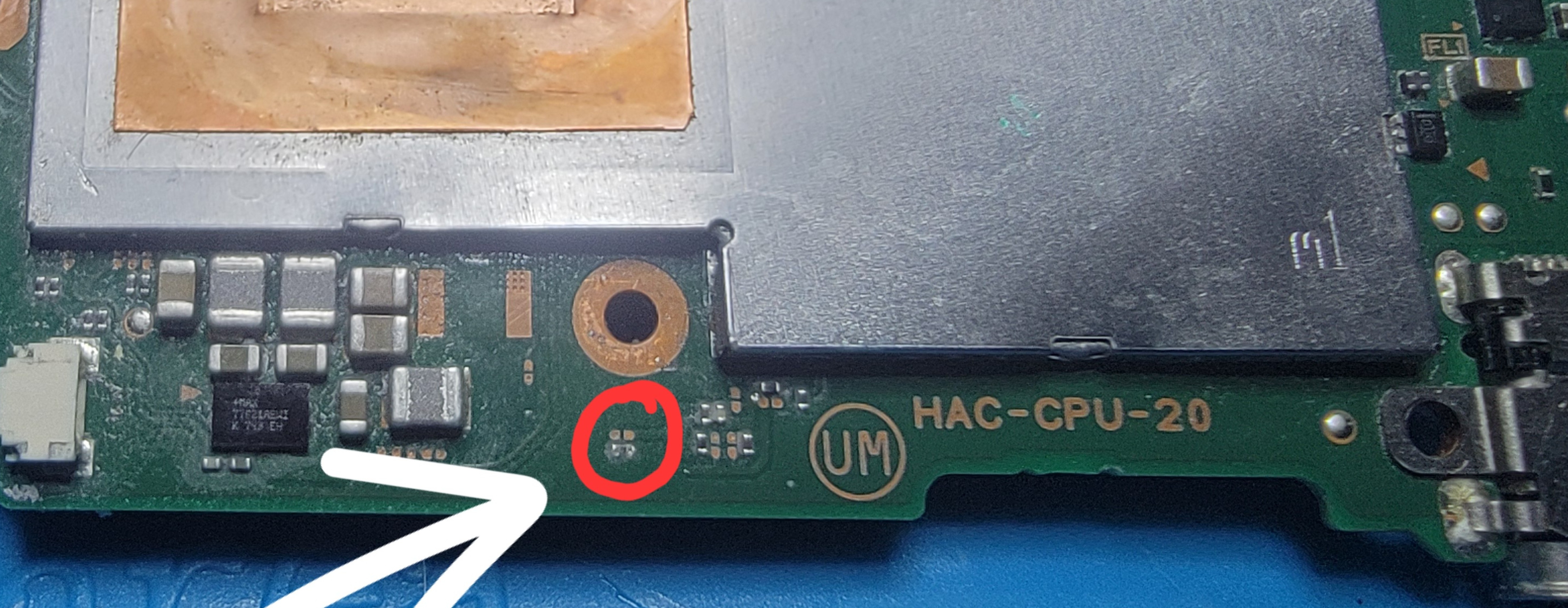 Identifying missing capacitor on V1 switch | GBAtemp.net - The ...